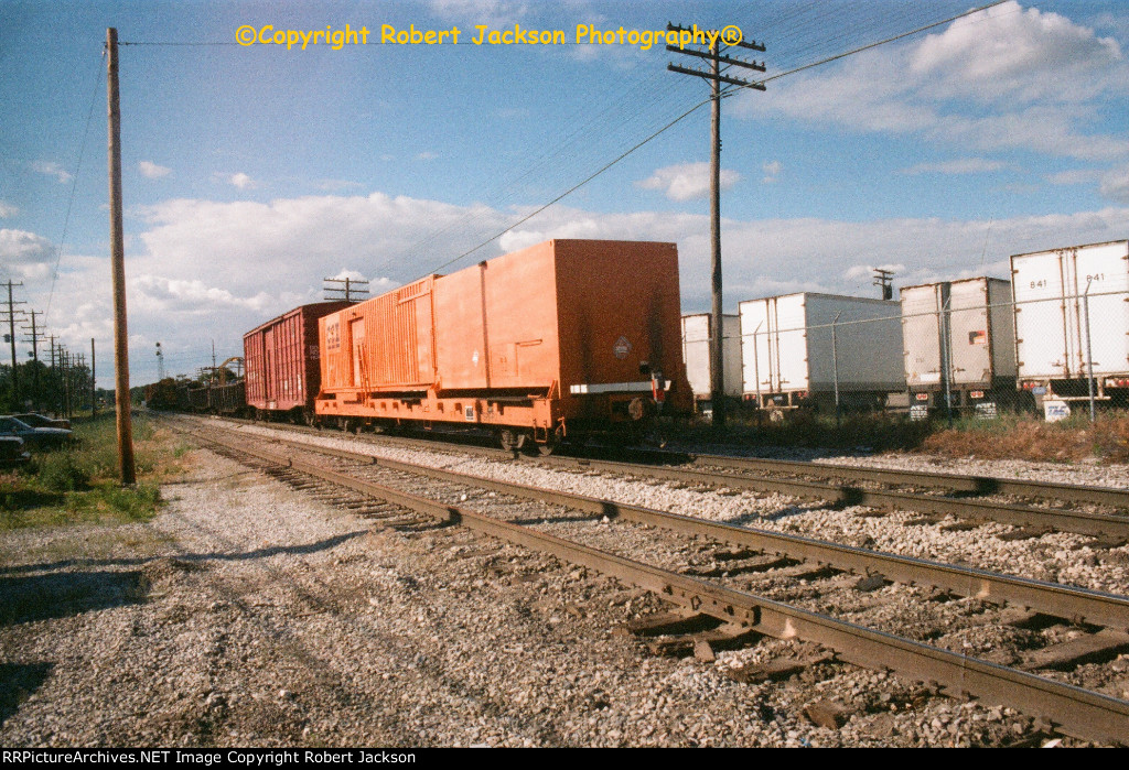 SEQUENCE SHOT #10--CSX MOW "Orange" U18B!